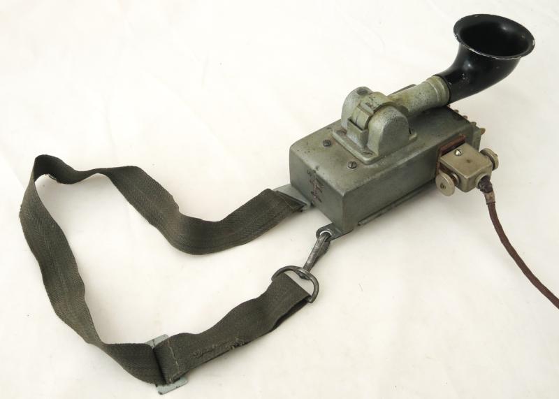 Dragoon Militaria | WW2 German Wehrmacht Kopfhörer 33 and brustmikrofon ...