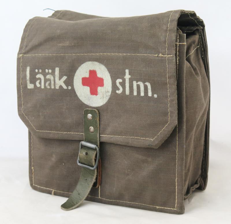 Dragoon Militaria | WW2 Finnish medics first aid bag M/43