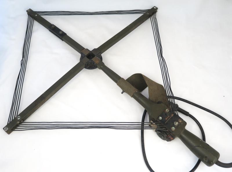 Dragoon Militaria | WW2 US army Homing antenna AN-190 and case CS-157