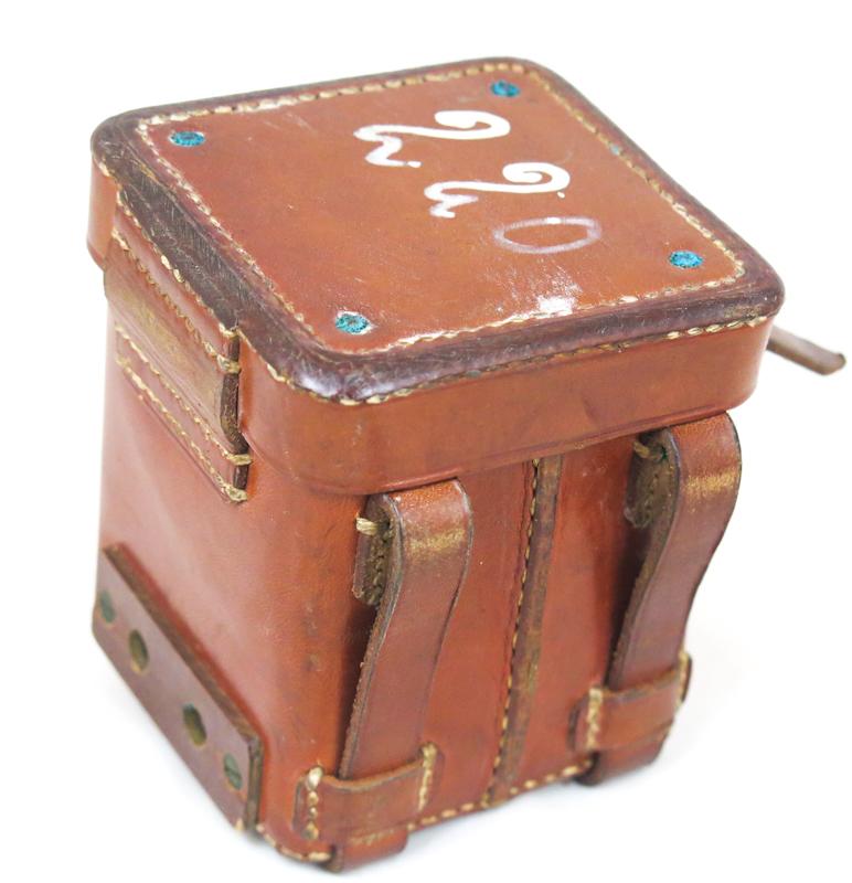 Dragoon Militaria | WW2 German battery box for optic illumination with cord