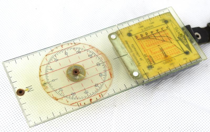 Dragoon Militaria | WW2 Finnish M/34 march compass and direction plate