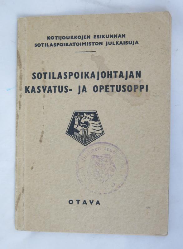 Dragoon Militaria | WW2 Finnish Civil guards Soldier boy insignia and book
