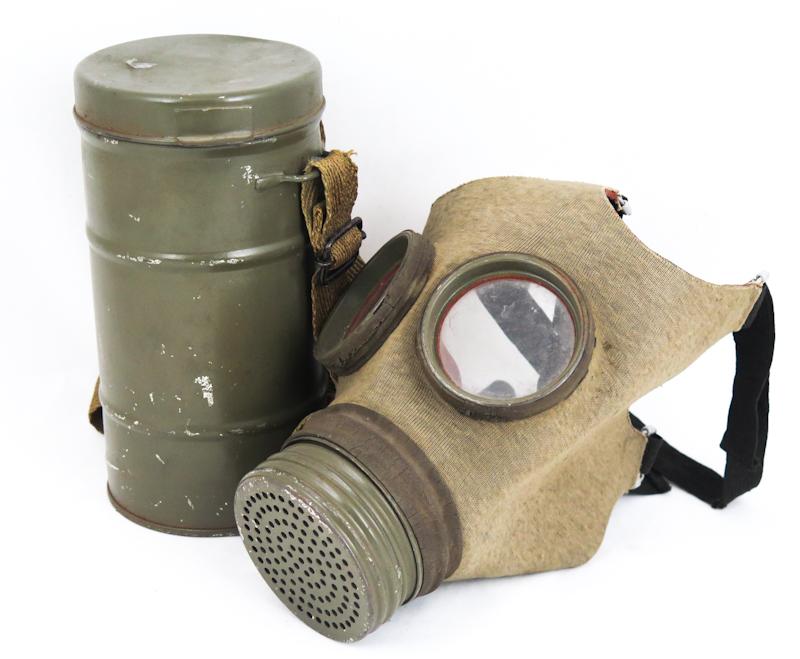 Dragoon Militaria | Pre-war Finnish civil defense M/32 gas mask